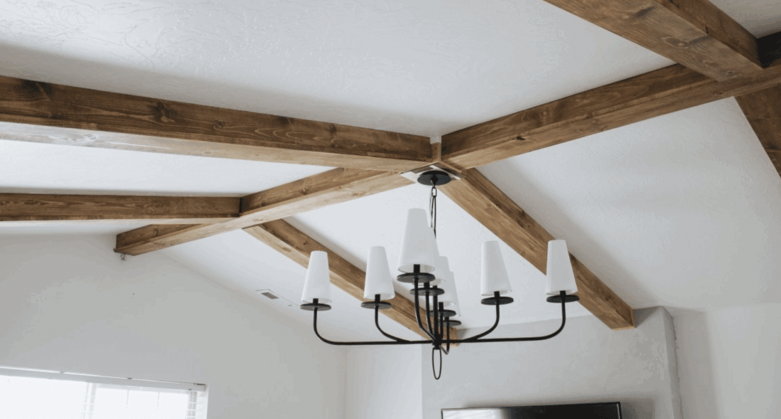 Step by Step Tutorial to DIY Faux Beams for Any Room - Meredith Plays